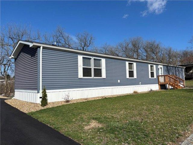 146 Cardinal Dr, Jeannette, PA 15644