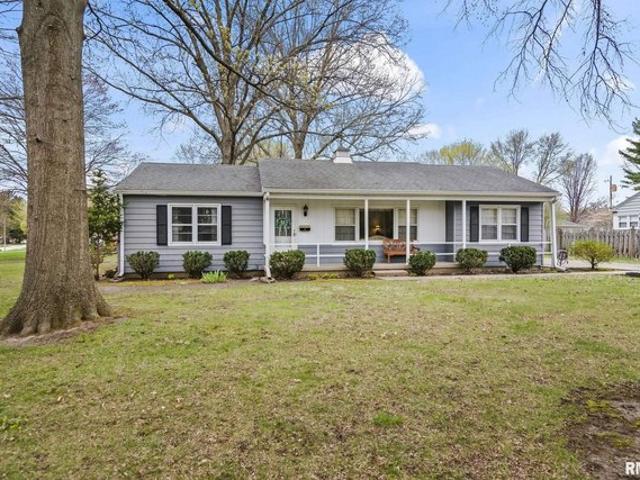 146 Circle Dr, Springfield, IL 62703