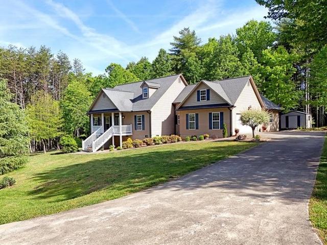 146 Creek Hollow Ln, Blairsville, GA 30512