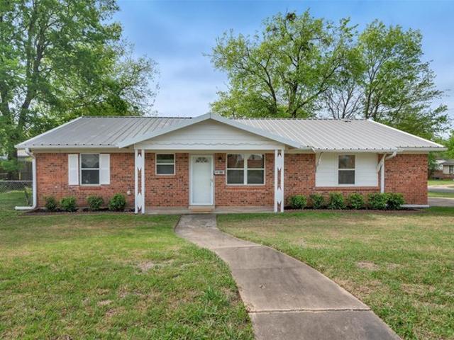 146 Bob White Rd, Denison, TX 75020