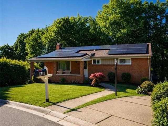 146 Gaymor Dr, Pittsburgh, PA 15214