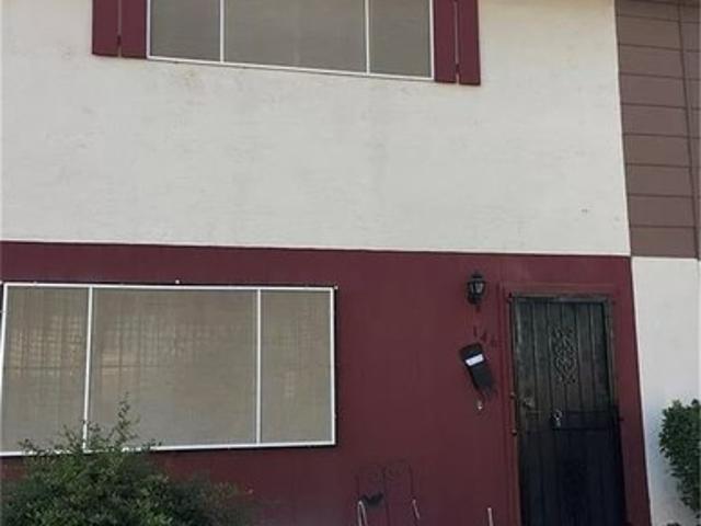 146 Greenbriar Townhouse Way, Las Vegas, NV 89121