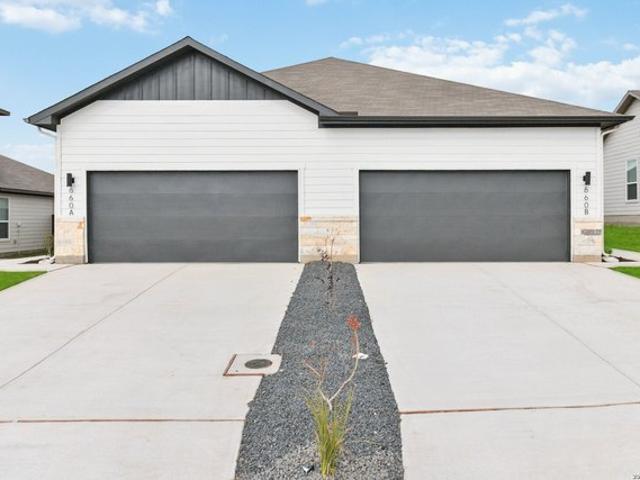 146 Gunner Rd, Buda, TX 78610