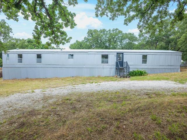 146 Deerwood Ln, Springtown, TX 76082 | MLS #21136