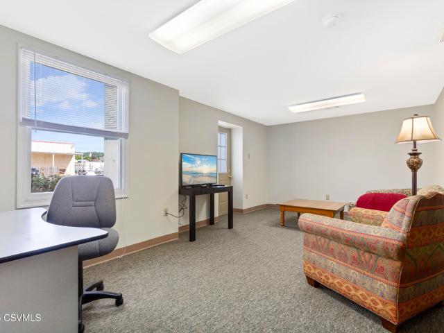 146 E 9TH Street