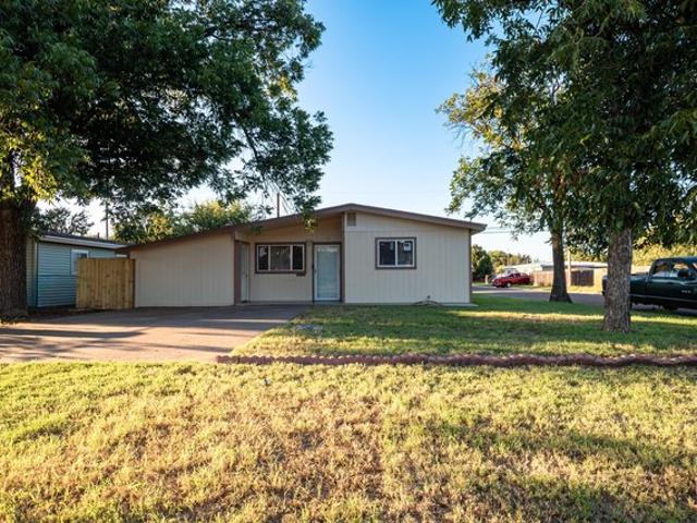 146 E Riverside Ave, San Angelo, TX 76905