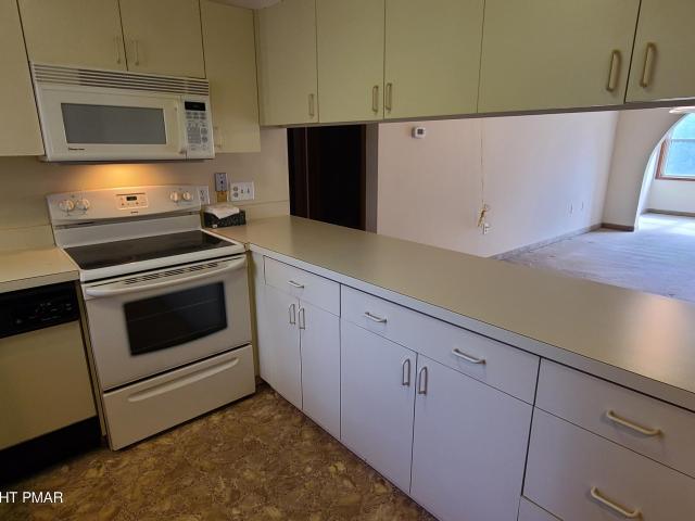 146 Foxfire Drive APT 203