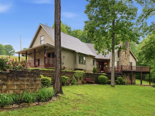 146 Hammer Mill Rd, Wurtland, KY 41144