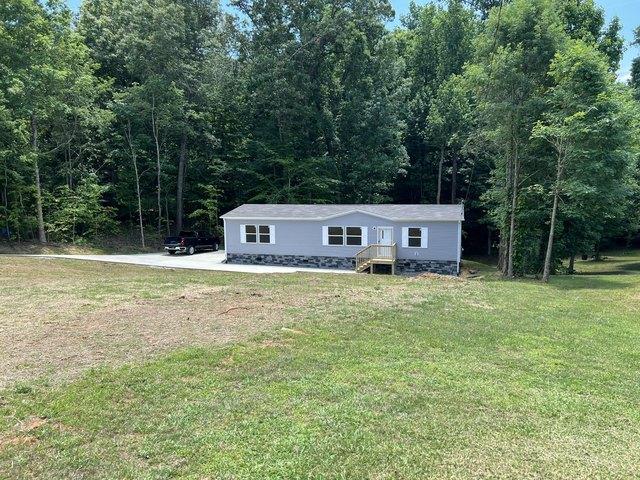 146 Hidden Valley Dr, Dandridge, TN 37725