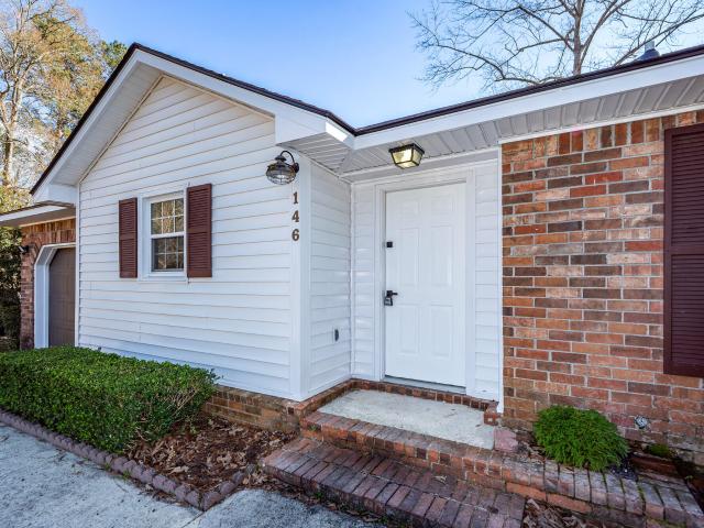 146 Highland Ave, Summerville, SC 29486 | MLS #26006