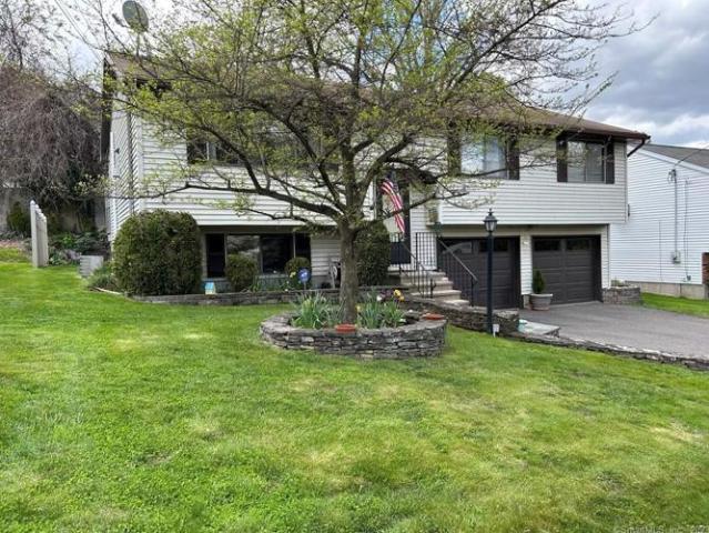 146 Hubbell Ave, Waterbury, CT 06708
