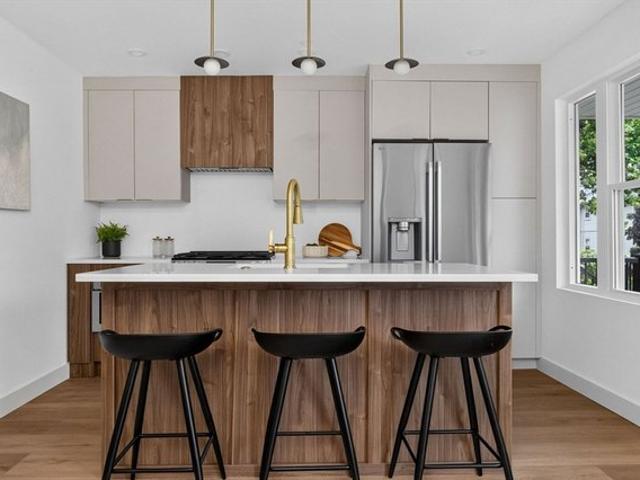 146 Jaques St Unit A, Somerville, MA 02145
