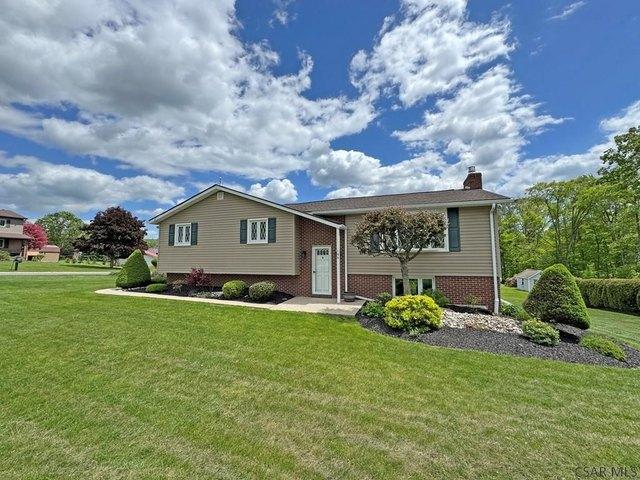 146 Leffler Dr, Johnstown, PA 15904