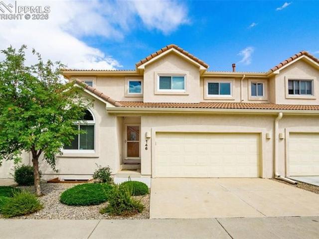146 Luxury Ln, Colorado Springs, CO 80921