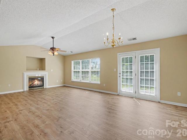 146 Mott Road