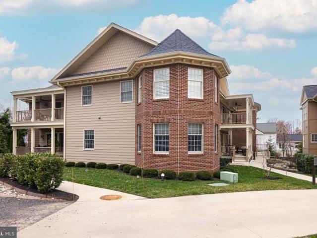 146 N Clinton St, Doylestown, PA 18901