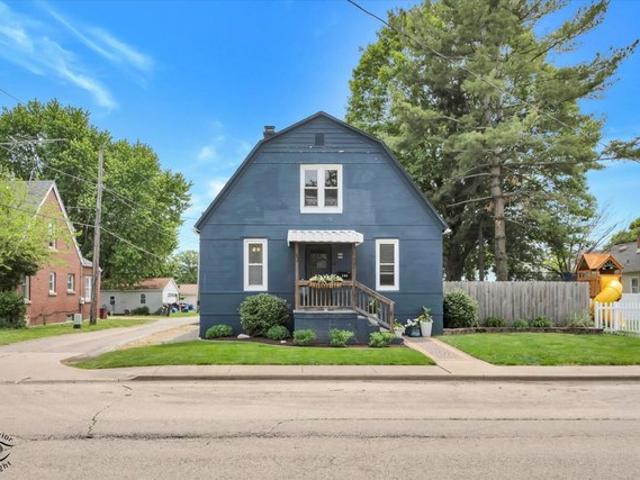 146 N Hickory St, Manteno, IL 60950