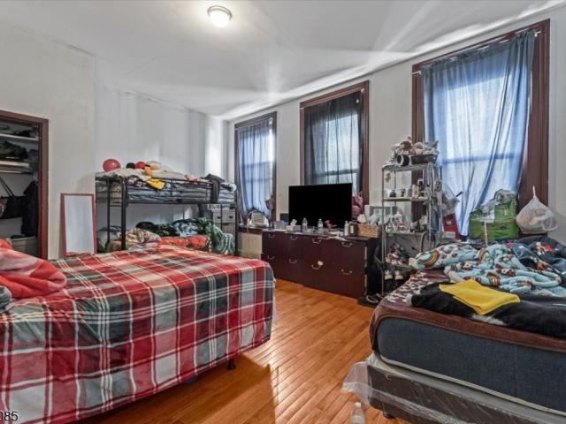 146 North Ave