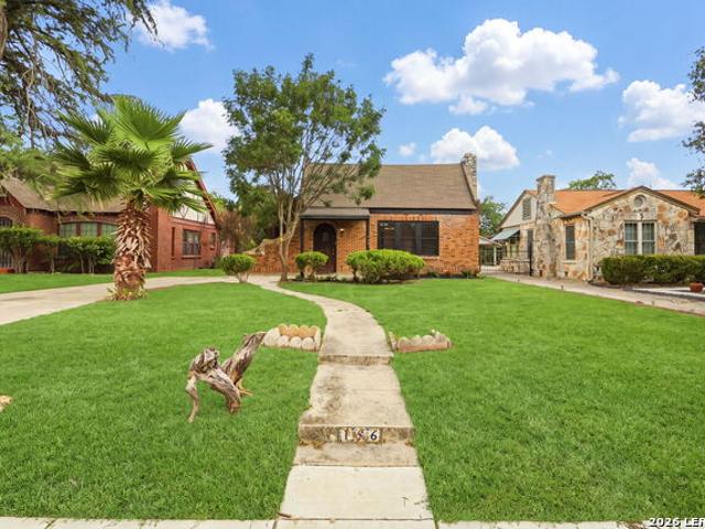146 North Dr