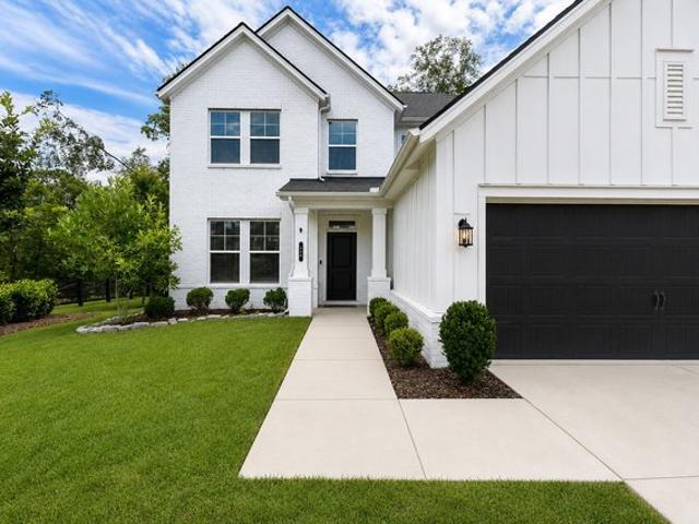 146 Newbury Dr, White House, TN 37188