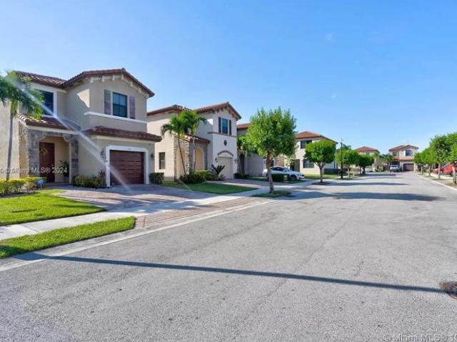 146 NE 37th Pl, Homestead, FL 33033