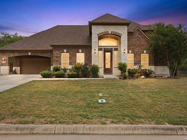 146 Sunrise Hl, Castroville, TX 78009
