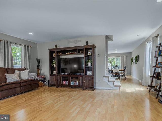146 Pine Avenue