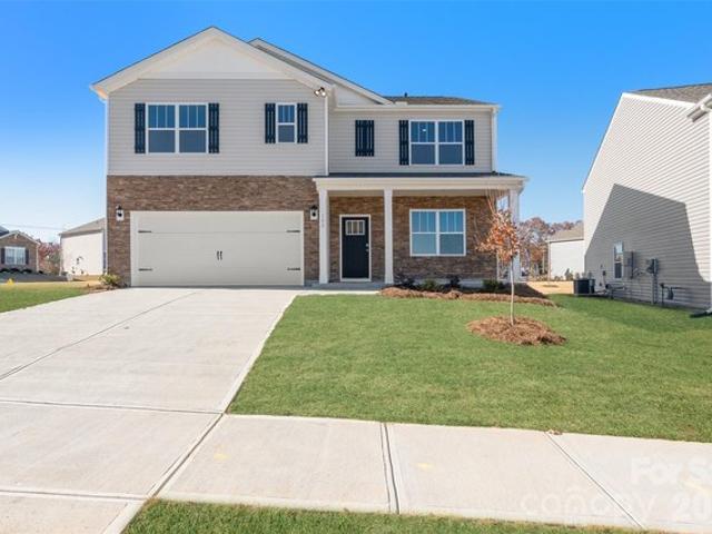 146 Piney Woods Rd, Fletcher, NC 28732