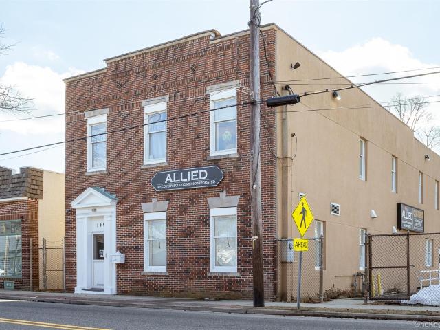 146 Railroad Avenue