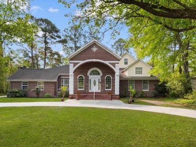 146 University Dr, Conway, SC 29526