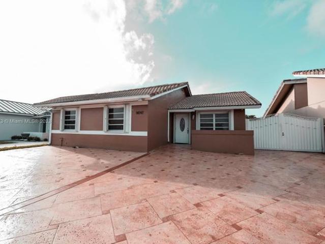 14747 82nd St SW, Miami, FL 33193