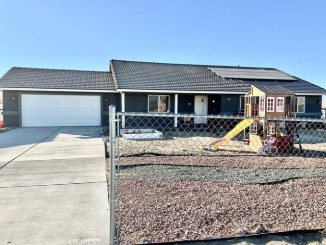 14747 Oleander St, Oro Grande, CA 92368