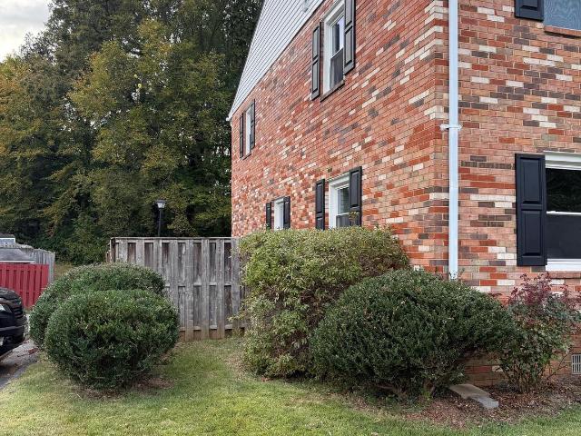 14748 Barksdale St, Woodbridge, VA 22193 | MLS #VAPW2106 | Compass