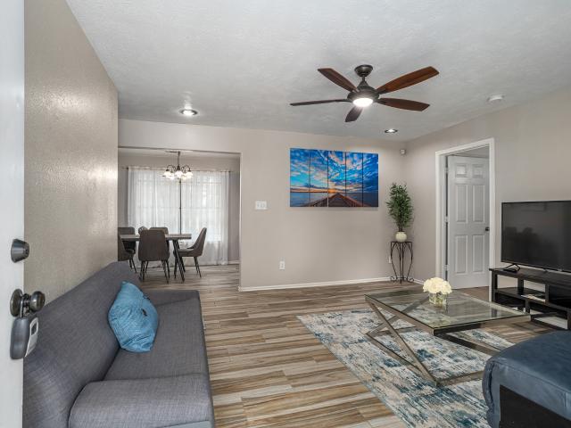 1474 County Road 105