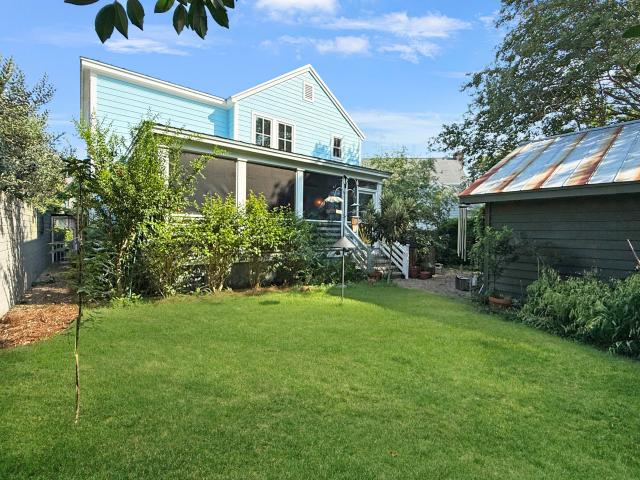1474 Village Square