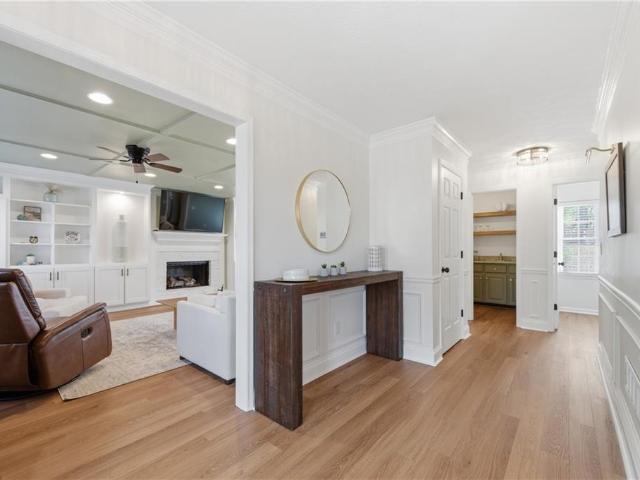 1474 Wood Thrush Way