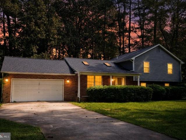 14750 Jennifer Ct, Swan Point, MD 20645