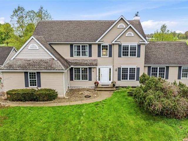 14751 Aspen Hills Ln, Burton, OH 44021