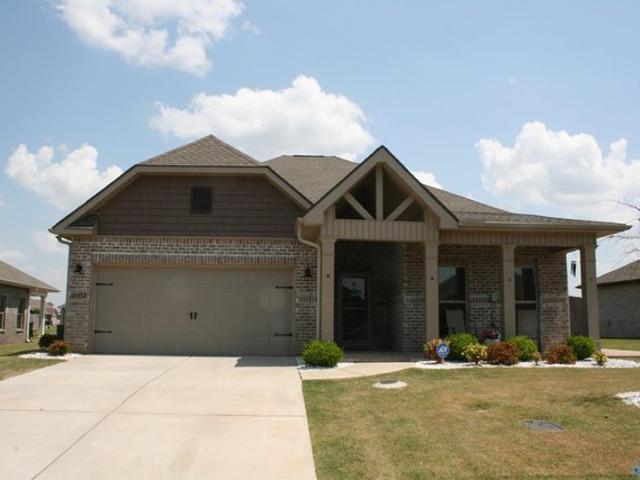 14752 Demarie Ln, Athens, AL 35613