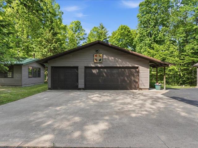 14754 n mccomb lake lane
