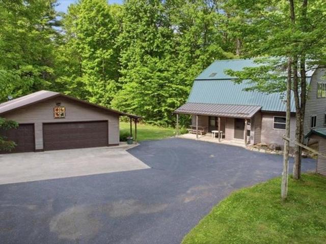 14754 N McComb Lake Ln, Mountain, WI 54149