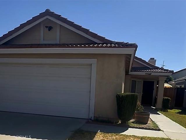 1475 Almond Dr, Perris, CA 92571
