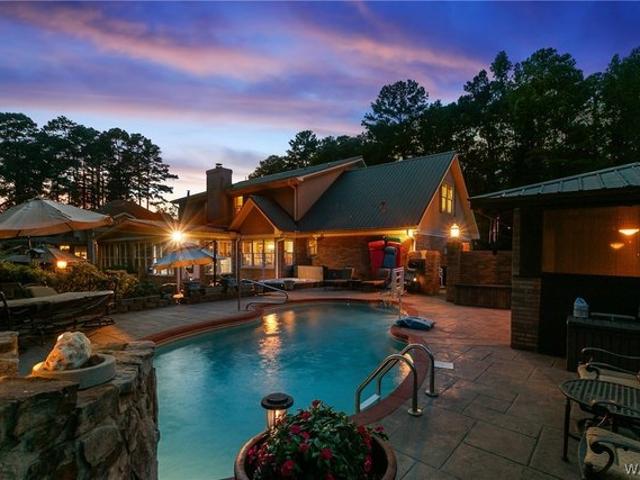 1475 Chase Valley Ct, Northport, AL 35473
