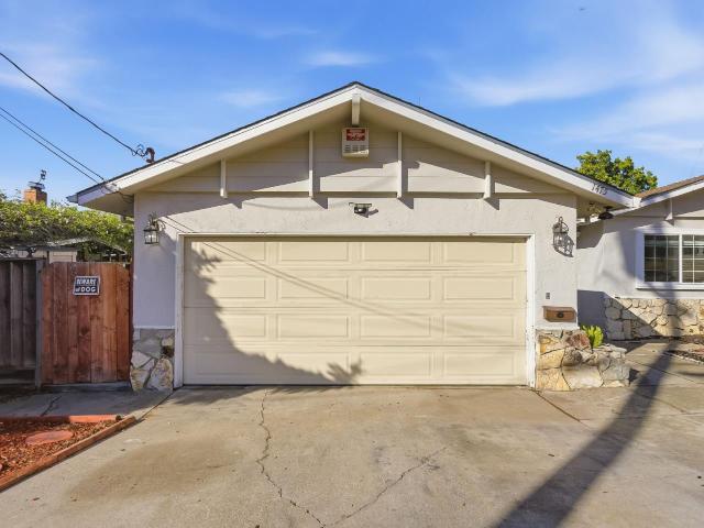 1475 Cliff Drive