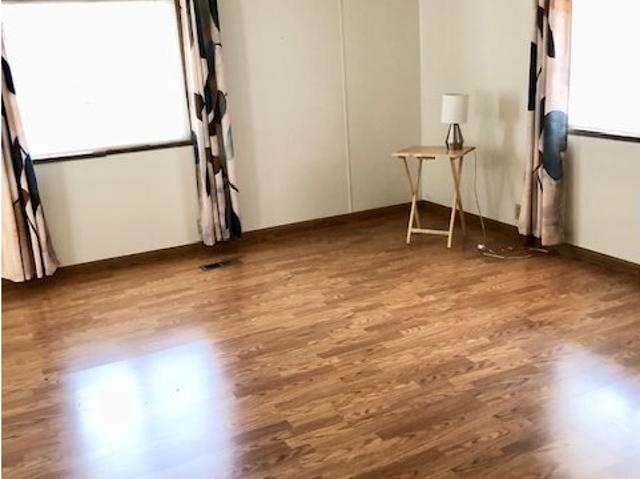 1475 Green Acres # 105