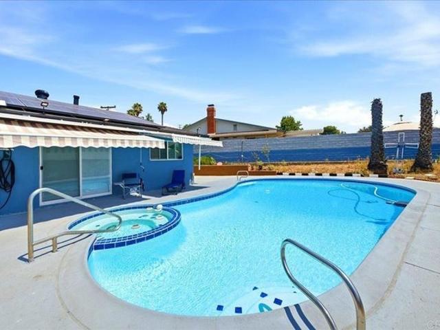 1475 Lily Ave, El Cajon, CA 92021