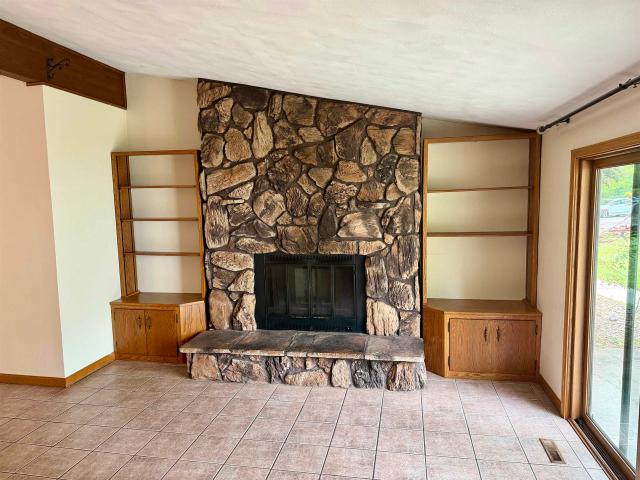 1475 Pineview Drive