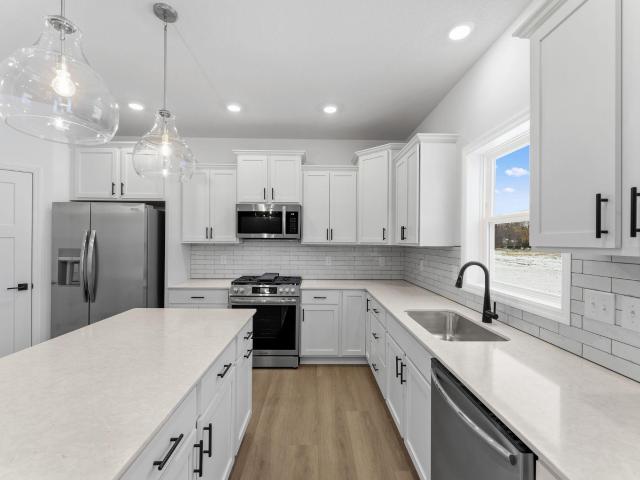 1475 th Lane NE