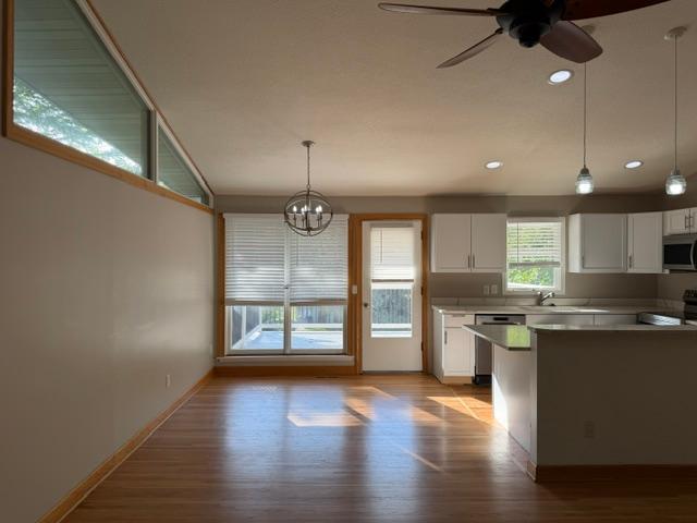 1475 Valley Drive