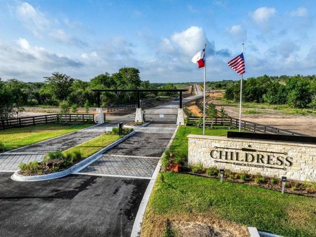 14762 Childress Ranch Dr, Washington, TX 77880